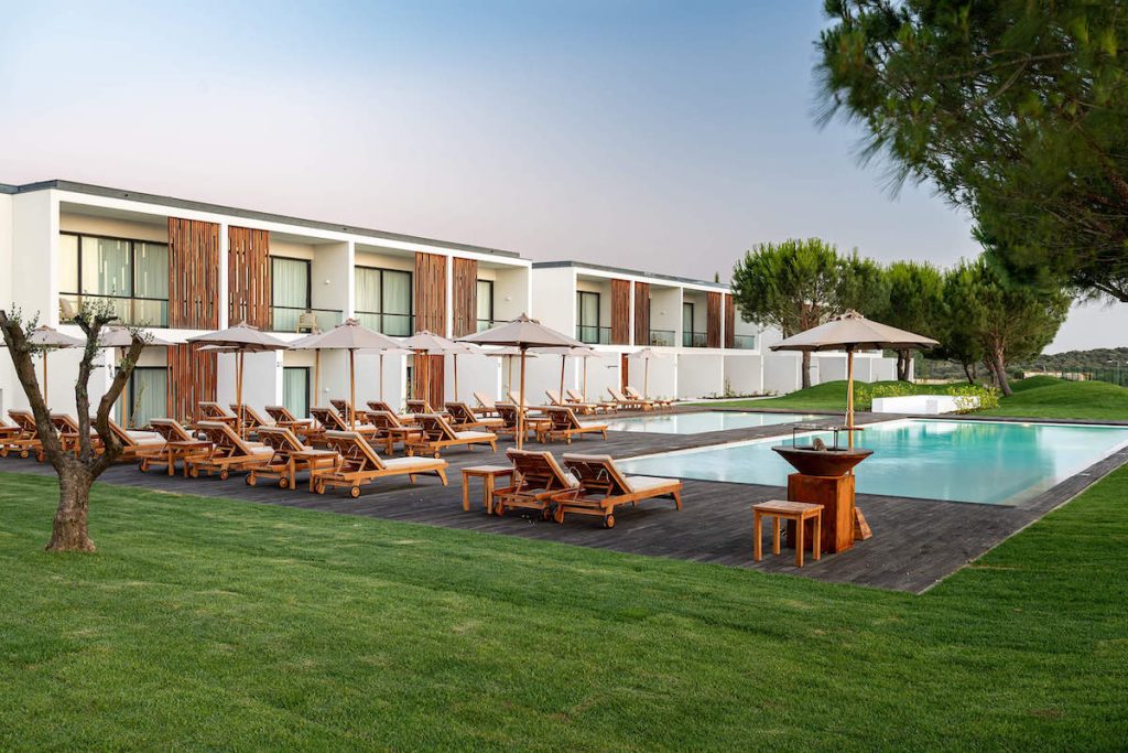 Octant Evorá – a luxury wellness hotel crafted into nature • Hotel Designs