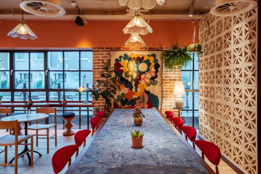 Checking in to room2 Chiswick – the world’s first net-zero hometel ...