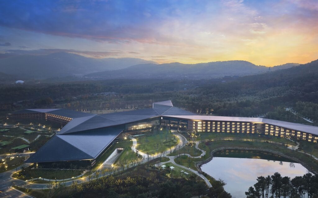 Hilton marks a milestone with its 600th hotel in Greater China • Hotel ...