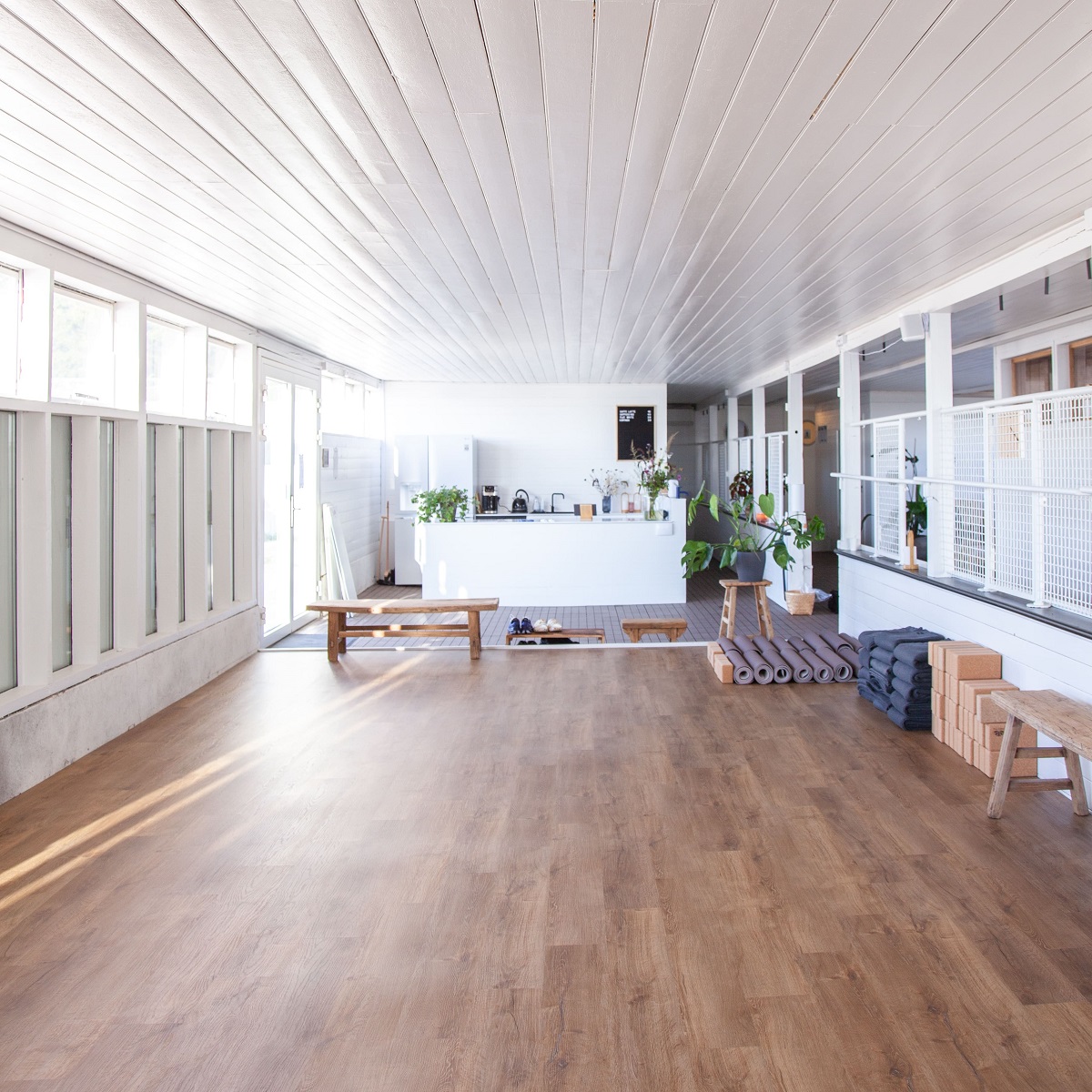 Case study: Duravit steps into the Arne Jacobsen bath house • Hotel Designs