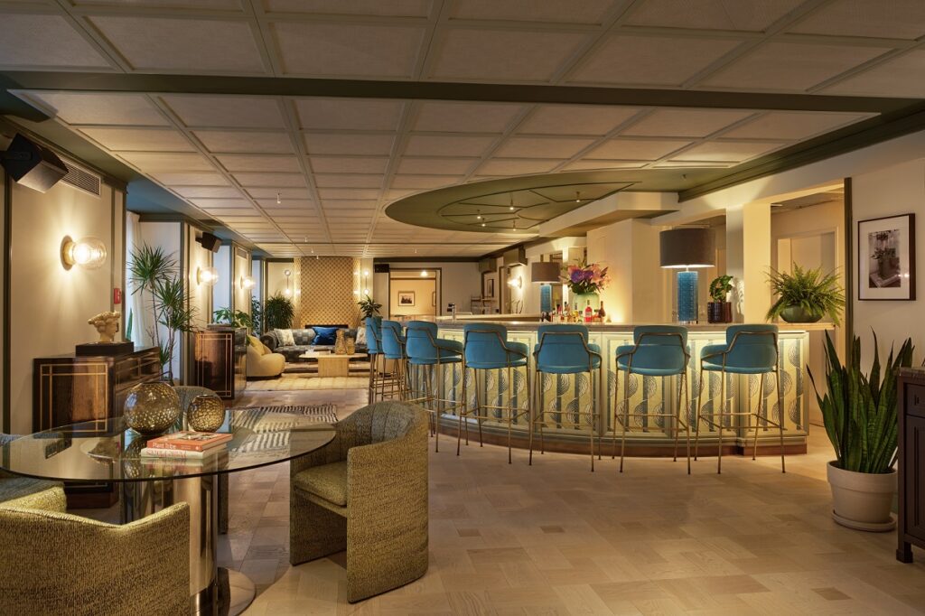 Sircle Collection takes The Cover to Vienna • Hotel Designs